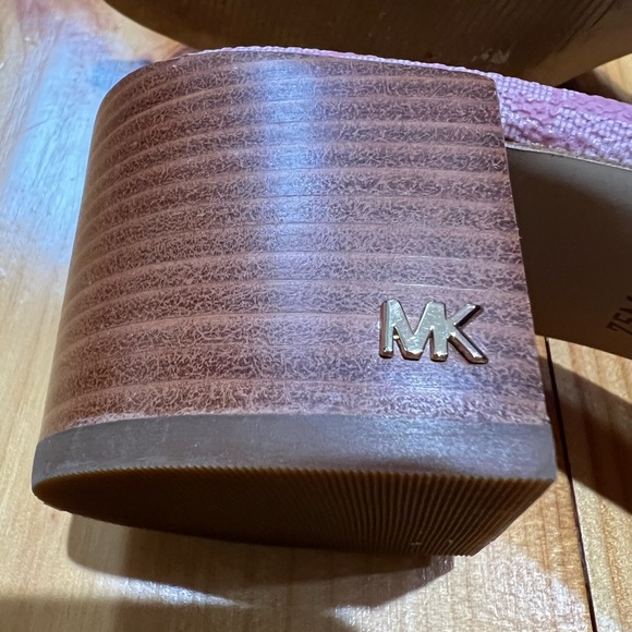 Michael Kors | Shoes | Michael Kors Mk Signature Logo Pink Heels Sz 75 ...